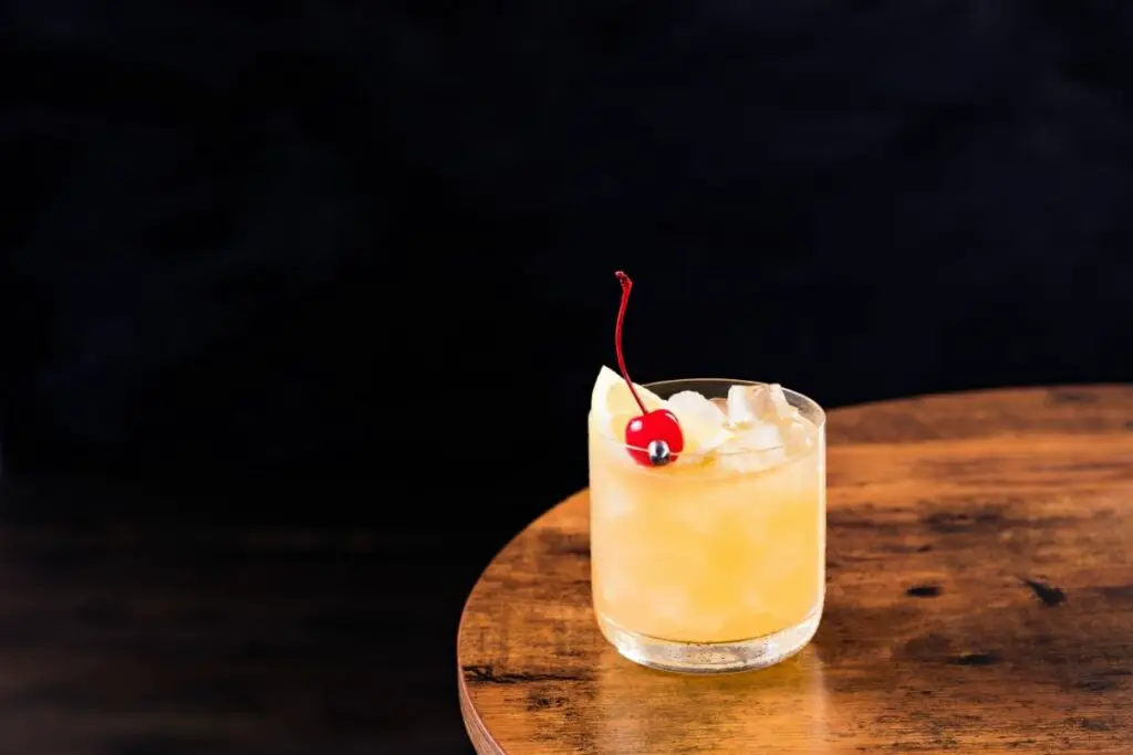 15 Strong Brandy Cocktail Recipes To Make At Home | Recipe Self